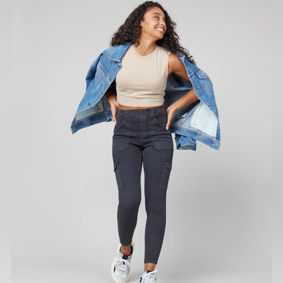 SPANX | Pants & Jumpsuits | Spanx Stretch Twill Ankle Cargo Pants ...